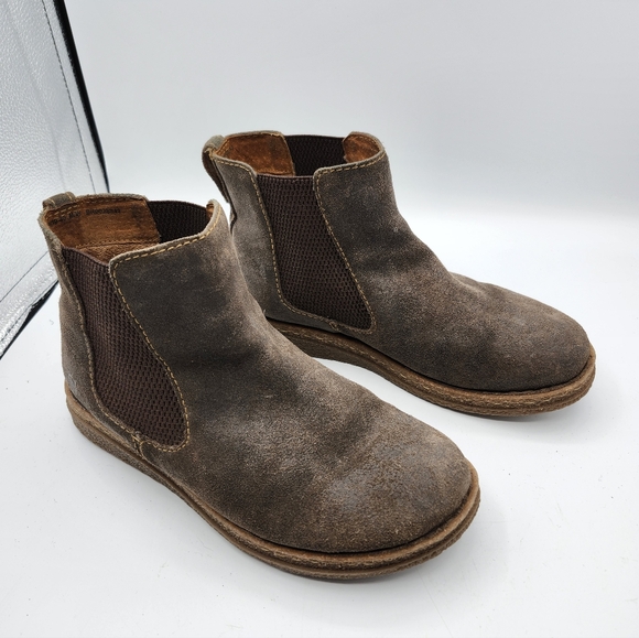 Born | Shoes | Born Brown Chelsea Chuga Boots Sz 398 | Poshmark